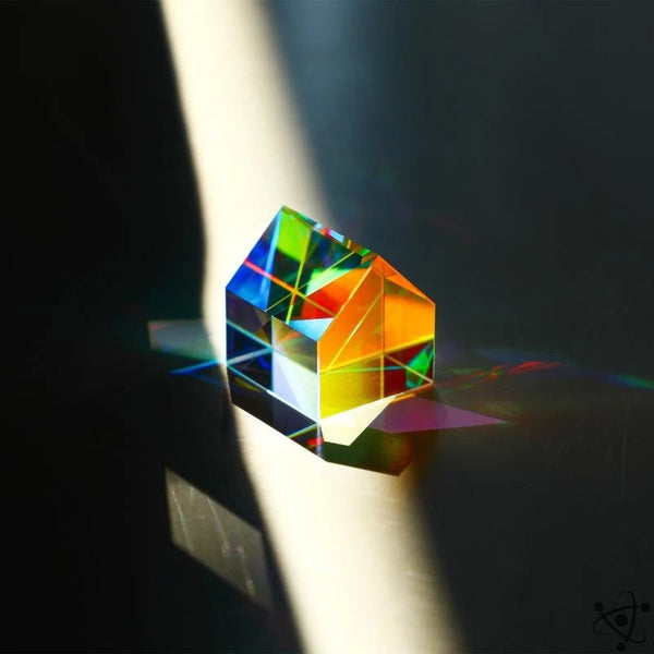Aurora Cabin Colour Prism | Science Decor