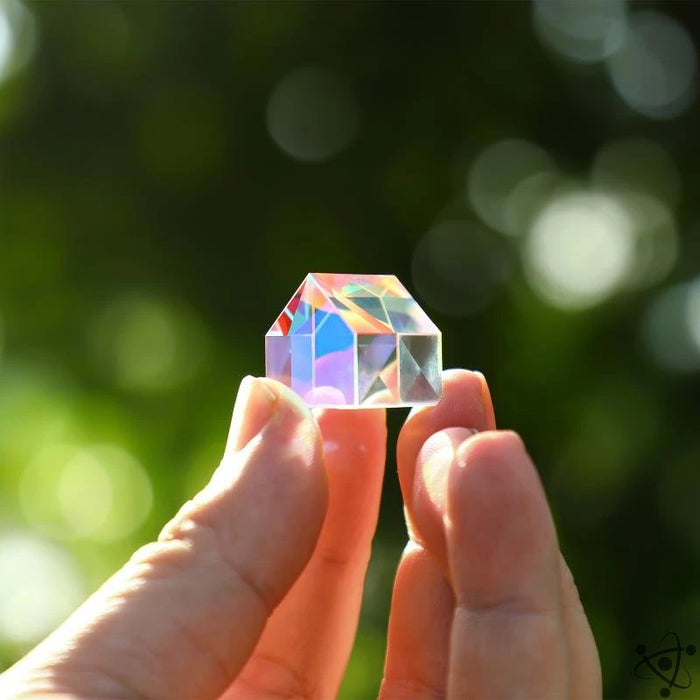 Aurora Cabin Colour Prism | Science Decor