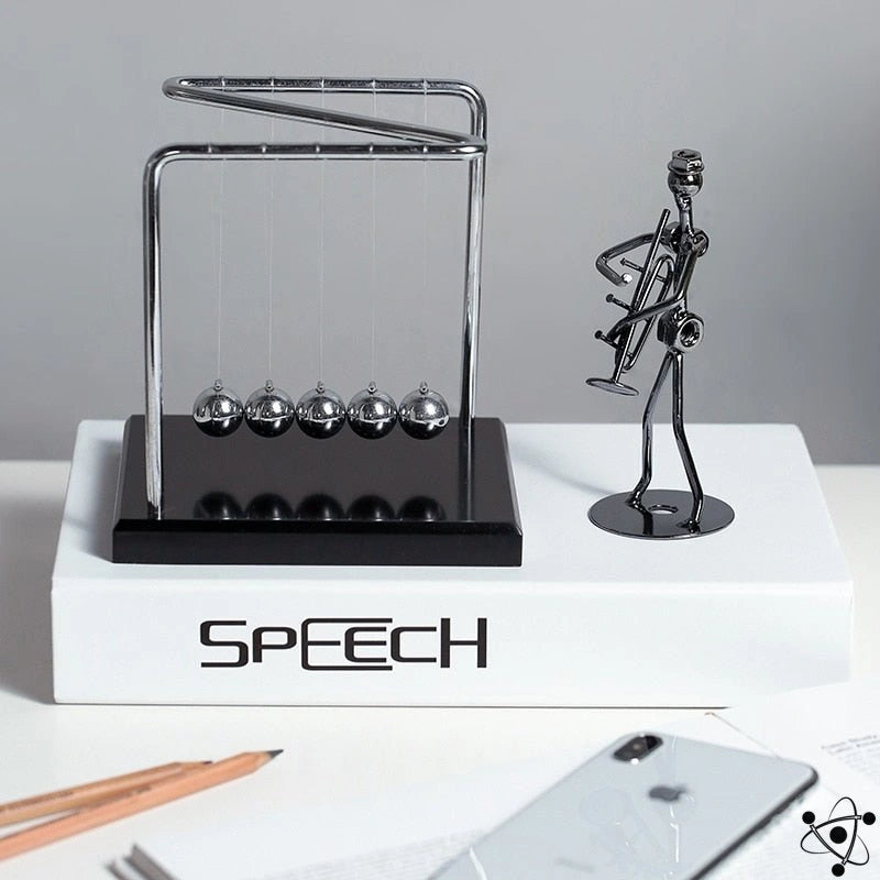 Newton's Pendulum Form Z | Science Decor